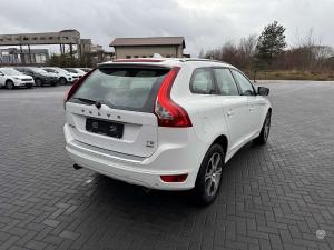 White Volvo XC60 2010 in Telschi, with an engine capacity of 2.95 L and mileage of 239 thousand km for 8300 €, photo 7 on AUTOMOTO.COM.LV