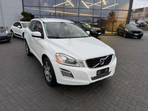 White Volvo XC60 2010 in Telschi, with an engine capacity of 2.95 L and mileage of 239 thousand km for 8300 €, photo 10 on AUTOMOTO.COM.LV