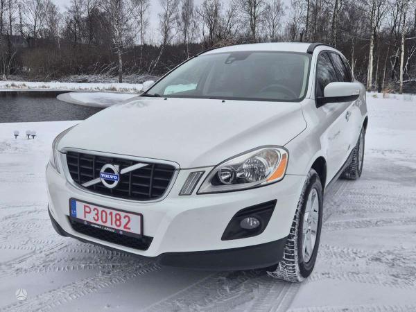 Balts Volvo XC60 2010 Utena, ar dzinēja tilpumu 2.40 L un nobraukumu 310 tūkst. km par 6750 €, foto 4 vietnē AUTOMOTO.COM.LV