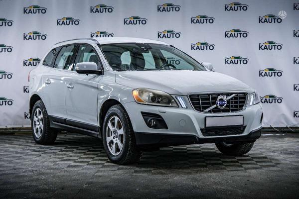 White Volvo XC60 2010 in Kaunas, with an engine capacity of 2.40 L and mileage of 214 thousand km for 8790 €, photo 2 on AUTOMOTO.COM.LV