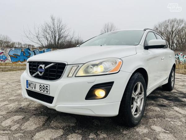 White Volvo XC60 2010 in Siauliai, with an engine capacity of 2.40 L and mileage of 460 thousand km for 6500 €, photo 3 on AUTOMOTO.COM.LV