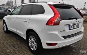 White Volvo XC60 2010 in Taurage, with an engine capacity of 2.00 L and mileage of 183 thousand km for 7500 €, photo 4 on AUTOMOTO.COM.LV