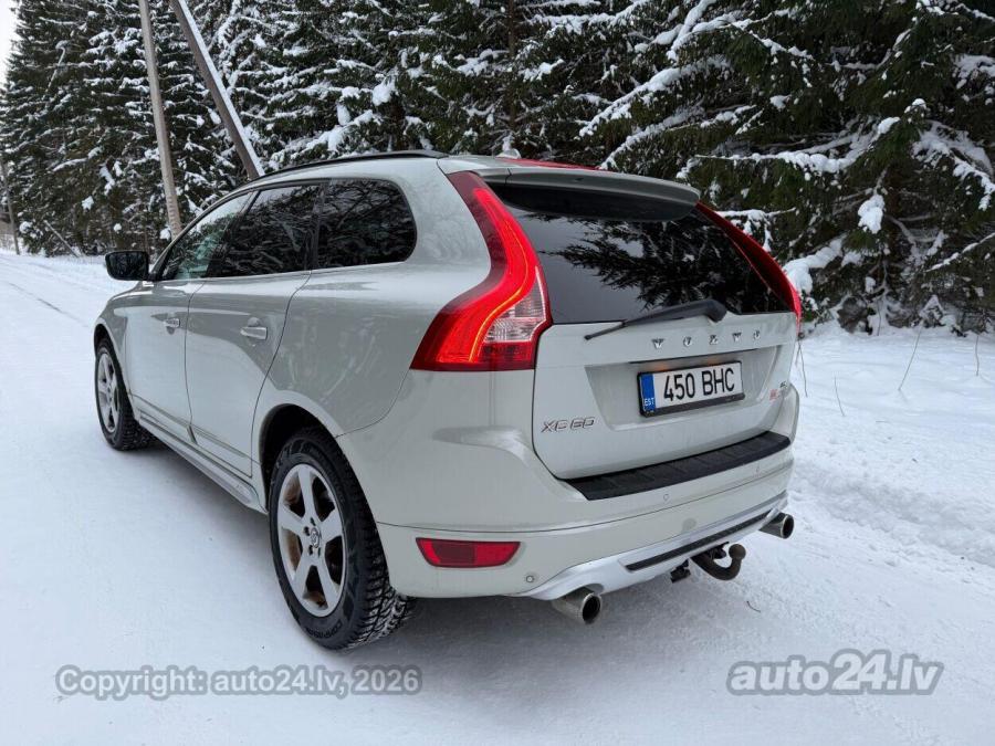 White Volvo XC60 2010 in Tallinn, with an engine capacity of 2.40 L and mileage of 408 thousand km for 6999 €, photo 2 on AUTOMOTO.COM.LV