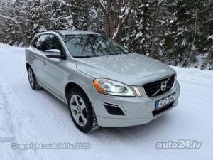 White Volvo XC60 2010 in Tallinn, with an engine capacity of 2.40 L and mileage of 408 thousand km for 6999 €, photo 3 on AUTOMOTO.COM.LV