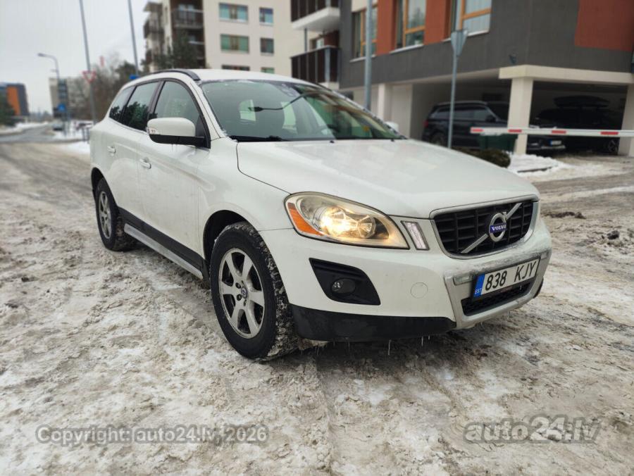 Balts Volvo XC60 2010 Tallina, ar dzinēja tilpumu 2.40 L un nobraukumu 230 tūkst. km par 7750 €, foto 8 vietnē AUTOMOTO.COM.LV