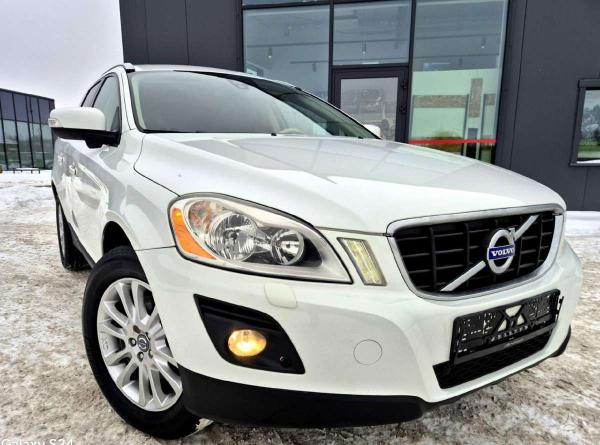 White Volvo XC60 2010 in Siauliai, with an engine capacity of 3.00 L and mileage of 195 thousand km for 7600 €, photo 4 on AUTOMOTO.COM.LV