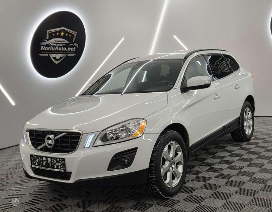Balts Volvo XC60 2010 Marijampole, ar dzinēja tilpumu 2.40 L un nobraukumu 160 tūkst. km par 8750 €, foto 17 vietnē AUTOMOTO.COM.LV