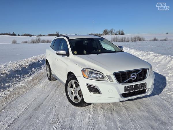 Balts Volvo XC60 2010 Kauņa, ar dzinēja tilpumu 2.40 L un nobraukumu 288 tūkst. km par 7950 €, foto 2 vietnē AUTOMOTO.COM.LV