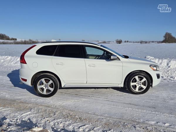 Balts Volvo XC60 2010 Kauņa, ar dzinēja tilpumu 2.40 L un nobraukumu 288 tūkst. km par 7950 €, foto 3 vietnē AUTOMOTO.COM.LV