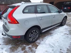 Balts Volvo XC60 2010 Širvintos, ar dzinēja tilpumu 2.40 L un nobraukumu 259 tūkst. km par 8700 €, foto 4 vietnē AUTOMOTO.COM.LV