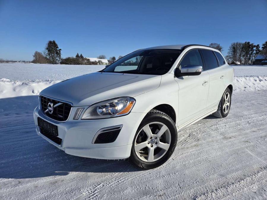 Balts Volvo XC60 2010 Kauņa, ar dzinēja tilpumu 2.40 L un nobraukumu 288 tūkst. km par 7550 €, foto 9 vietnē AUTOMOTO.COM.LV