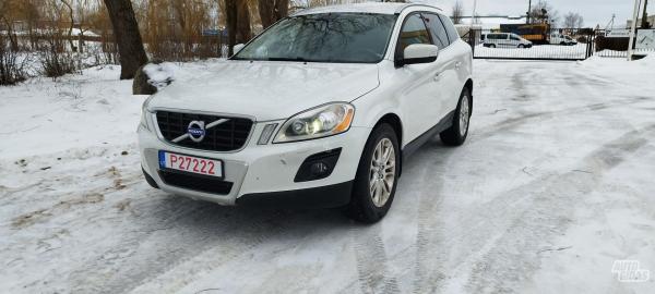 Balts Volvo XC60 2010 Kauņa, ar dzinēja tilpumu 2.40 L un nobraukumu 417 tūkst. km par 4499 €, foto 1 vietnē AUTOMOTO.COM.LV