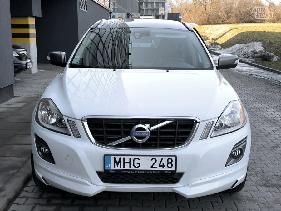 Balts Volvo XC60 2010 Viļņa, ar dzinēja tilpumu 2.40 L un nobraukumu 247 tūkst. km par 7400 €, foto 2 vietnē AUTOMOTO.COM.LV