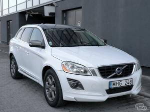 Balts Volvo XC60 2010 Viļņa, ar dzinēja tilpumu 2.40 L un nobraukumu 247 tūkst. km par 7400 €, foto 3 vietnē AUTOMOTO.COM.LV