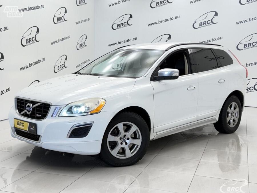 Balts Volvo XC60 2010 Avižieniai, ar dzinēja tilpumu 2.40 L un nobraukumu 358 tūkst. km par 6300 €, foto 1 vietnē AUTOMOTO.COM.LV