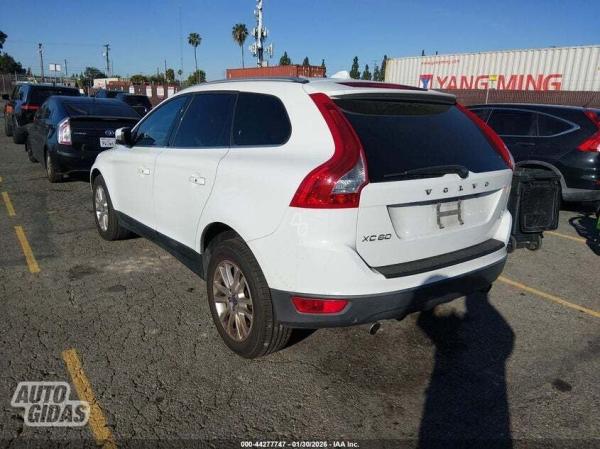 White Volvo XC60 2010 in Siauliai, with an engine capacity of 3.00 L and mileage of 163 thousand km for 6500 €, photo 3 on AUTOMOTO.COM.LV