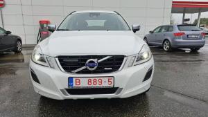 White Volvo XC60 2010 in Riga, with an engine capacity of 2.40 L and mileage of 301 thousand km for 7550 €, photo 3 on AUTOMOTO.COM.LV