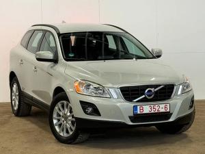 White Volvo XC60 2010 in Jurmala, with an engine capacity of 2.40 L and mileage of 281 thousand km for 8995 €, photo 4 on AUTOMOTO.COM.LV