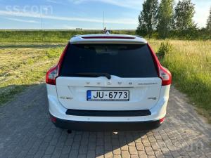 Balts Volvo XC60 2010 Ogre, ar dzinēja tilpumu 2.00 L un nobraukumu 331 tūkst. km par 4990 €, foto 7 vietnē AUTOMOTO.COM.LV