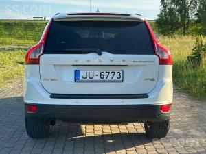 Balts Volvo XC60 2010 Ogre, ar dzinēja tilpumu 2.00 L un nobraukumu 331 tūkst. km par 4990 €, foto 8 vietnē AUTOMOTO.COM.LV