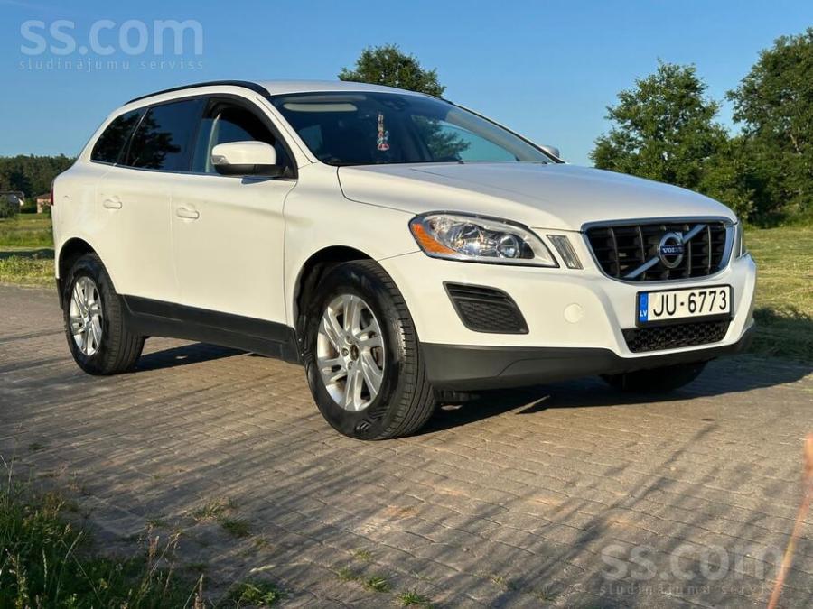 Balts Volvo XC60 2010 Ogre, ar dzinēja tilpumu 2.00 L un nobraukumu 331 tūkst. km par 4990 €, foto 12 vietnē AUTOMOTO.COM.LV