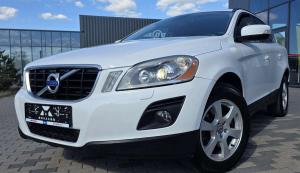 White Volvo XC60 2010 in Siauliai, with an engine capacity of 2.40 L and mileage of 280 thousand km for 8650 €, photo  on AUTOMOTO.COM.LV