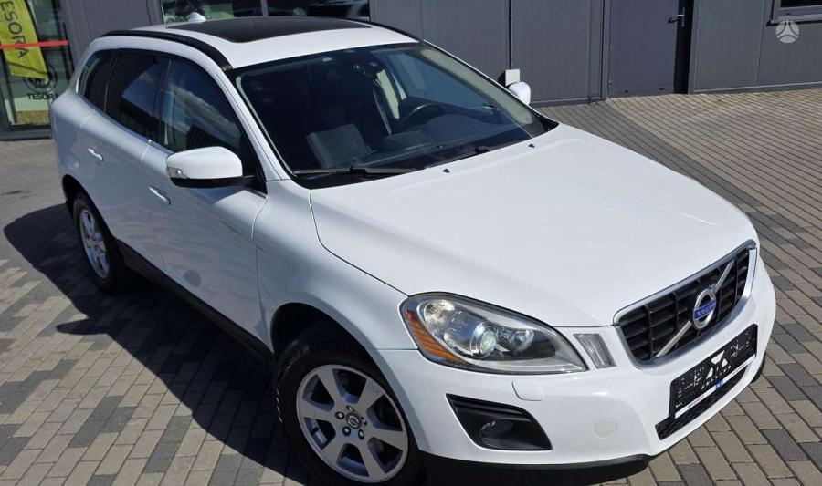 Balts Volvo XC60 2010 Šauļi, ar dzinēja tilpumu 2.40 L un nobraukumu 280 tūkst. km par 8650 €, foto 9 vietnē AUTOMOTO.COM.LV