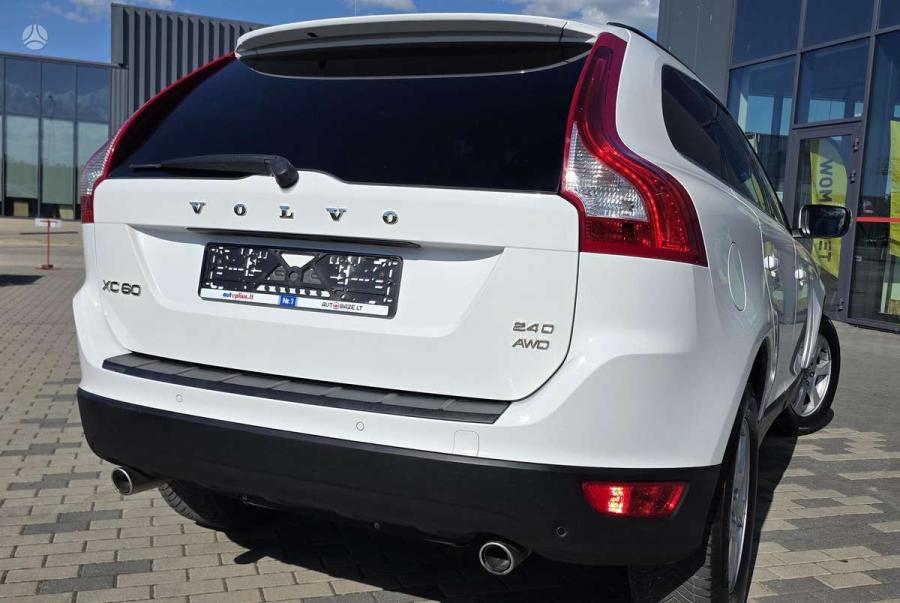 Balts Volvo XC60 2010 Šauļi, ar dzinēja tilpumu 2.40 L un nobraukumu 280 tūkst. km par 8650 €, foto 18 vietnē AUTOMOTO.COM.LV