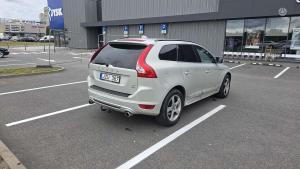 Balts Volvo XC60 2010 Viļņa, ar dzinēja tilpumu 2.40 L un nobraukumu 262 tūkst. km par 5000 €, foto 4 vietnē AUTOMOTO.COM.LV
