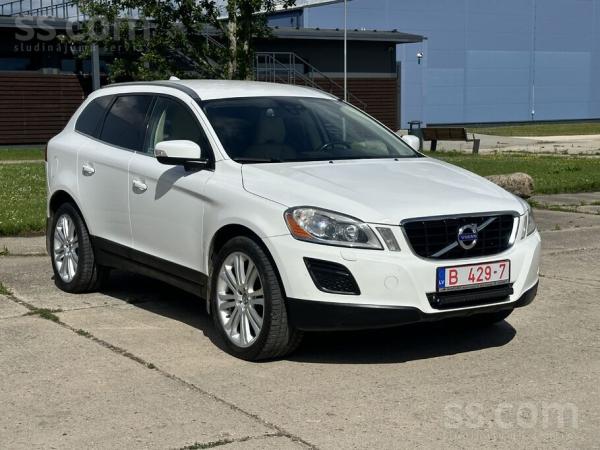 White Volvo XC60 2010 in Riga, with an engine capacity of 2.40 L and mileage of 330 thousand km for 7599 €, photo 2 on AUTOMOTO.COM.LV