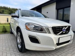 White Volvo XC60 2010 in Vilnius, with an engine capacity of 2.40 L and mileage of 189 thousand km for 8300 €, photo 3 on AUTOMOTO.COM.LV