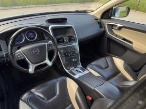 White Volvo XC60 2010 in Vilnius, with an engine capacity of 2.40 L and mileage of 189 thousand km for 8300 €, photo 14 on AUTOMOTO.COM.LV
