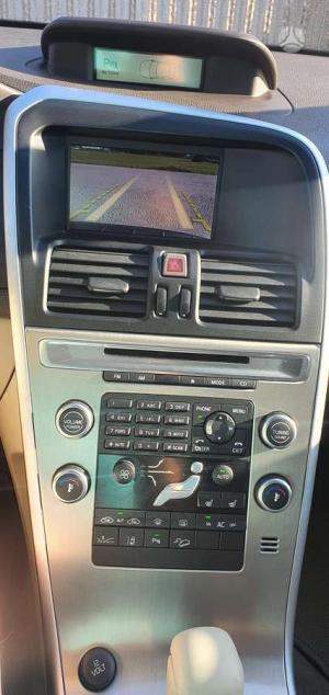 Balts Volvo XC60 2010 Šauļi, ar dzinēja tilpumu 2.95 L un nobraukumu 163 tūkst. km par 8500 €, foto 12 vietnē AUTOMOTO.COM.LV