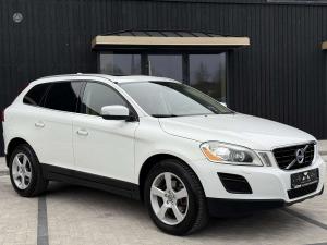 Balts Volvo XC60 2010 Šauļi, ar dzinēja tilpumu 2.40 L un nobraukumu 301 tūkst. km par 10950 €, foto 4 vietnē AUTOMOTO.COM.LV