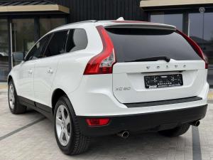 Balts Volvo XC60 2010 Šauļi, ar dzinēja tilpumu 2.40 L un nobraukumu 301 tūkst. km par 10950 €, foto 10 vietnē AUTOMOTO.COM.LV