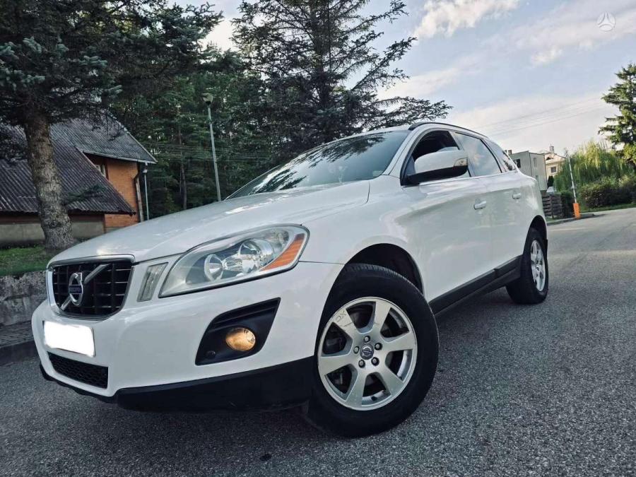 Balts Volvo XC60 2010 Viļņa, ar dzinēja tilpumu 2.40 L un nobraukumu 330 tūkst. km par 5650 €, foto 7 vietnē AUTOMOTO.COM.LV