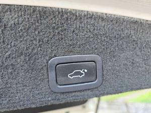 Balts Volvo XC60 2010 Viļņa, ar dzinēja tilpumu 2.40 L un nobraukumu 330 tūkst. km par 5650 €, foto 12 vietnē AUTOMOTO.COM.LV
