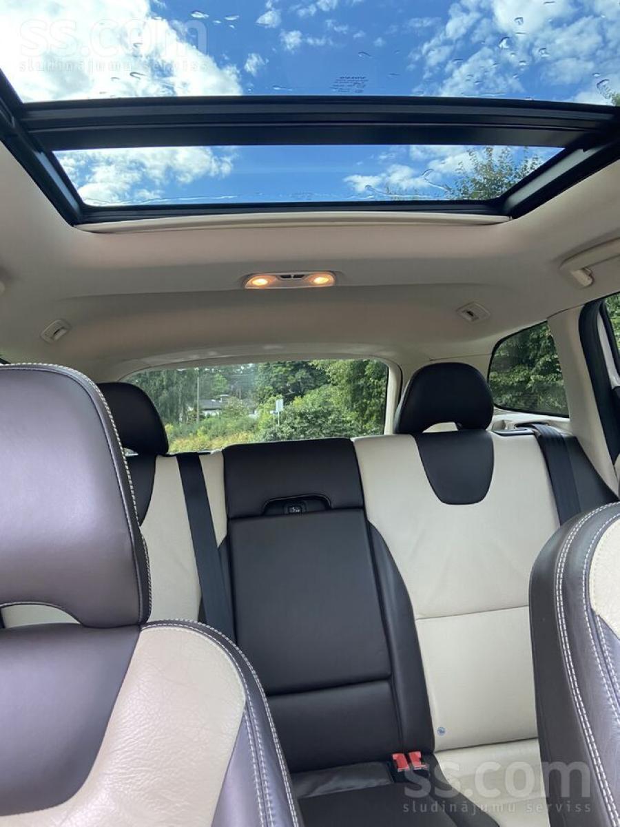 Balts Volvo XC60 2010 Jūrmala, ar dzinēja tilpumu 3.00 L un nobraukumu 271 tūkst. km par 9990 €, foto 7 vietnē AUTOMOTO.COM.LV