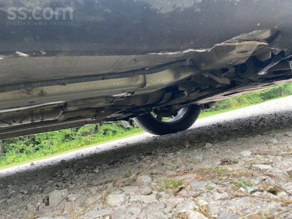 Balts Volvo XC60 2010 Jūrmala, ar dzinēja tilpumu 3.00 L un nobraukumu 271 tūkst. km par 9990 €, foto 9 vietnē AUTOMOTO.COM.LV