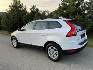 Balts Volvo XC60 2010 Šauļi, ar dzinēja tilpumu 2.40 L un nobraukumu 329 tūkst. km par 6599 €, foto 7 vietnē AUTOMOTO.COM.LV