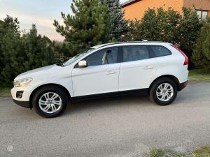 Balts Volvo XC60 2010 Šauļi, ar dzinēja tilpumu 2.40 L un nobraukumu 329 tūkst. km par 6599 €, foto 8 vietnē AUTOMOTO.COM.LV
