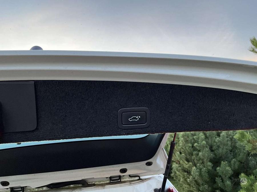 Balts Volvo XC60 2010 Šauļi, ar dzinēja tilpumu 2.40 L un nobraukumu 329 tūkst. km par 6599 €, foto 10 vietnē AUTOMOTO.COM.LV