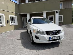 Balts Volvo XC60 2010 Šauļi, ar dzinēja tilpumu 2.40 L un nobraukumu 290 tūkst. km par 8500 €, foto 4 vietnē AUTOMOTO.COM.LV