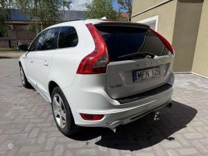 Balts Volvo XC60 2010 Šauļi, ar dzinēja tilpumu 2.40 L un nobraukumu 290 tūkst. km par 8500 €, foto 8 vietnē AUTOMOTO.COM.LV