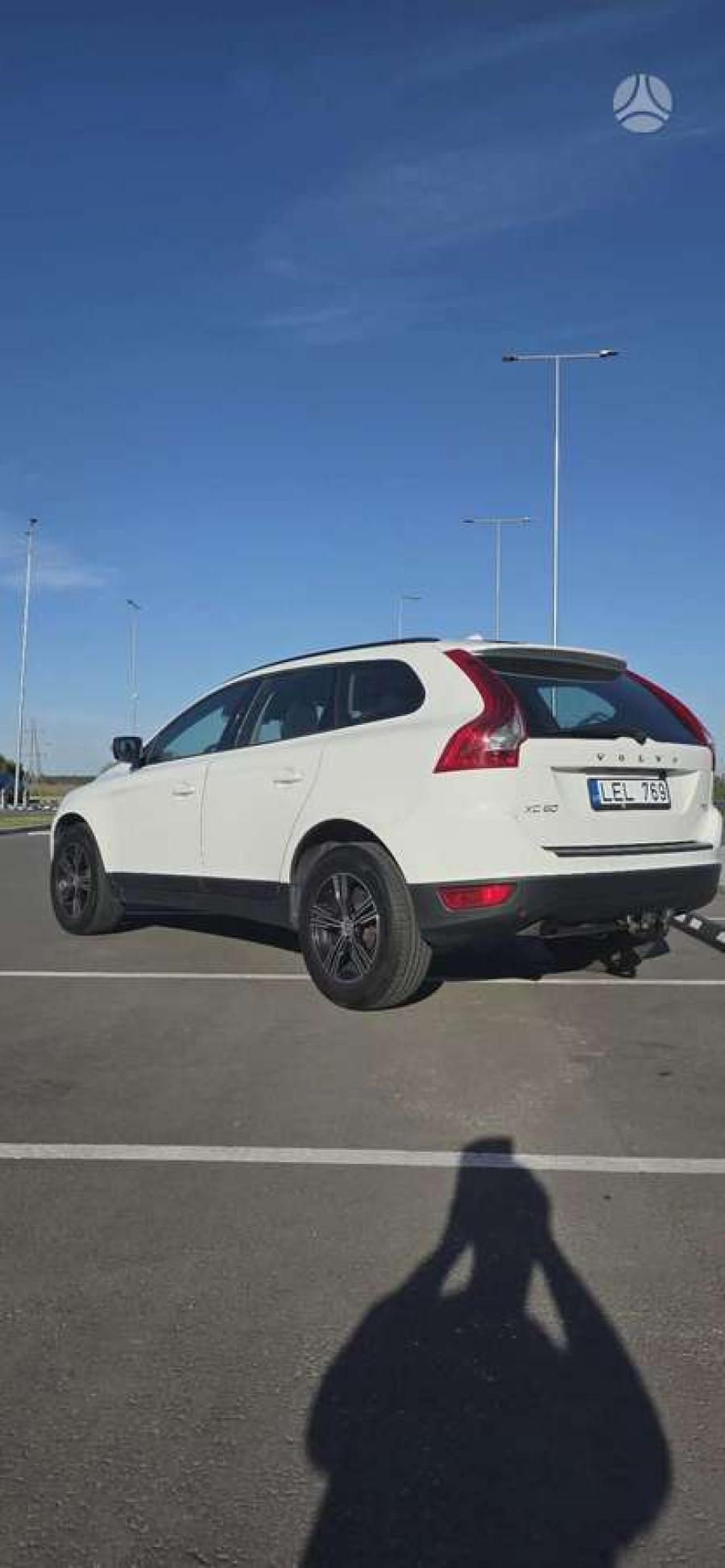 Balts Volvo XC60 2010 Kauņa, ar dzinēja tilpumu 1.98 L un nobraukumu 289 tūkst. km par 7700 €, foto 5 vietnē AUTOMOTO.COM.LV