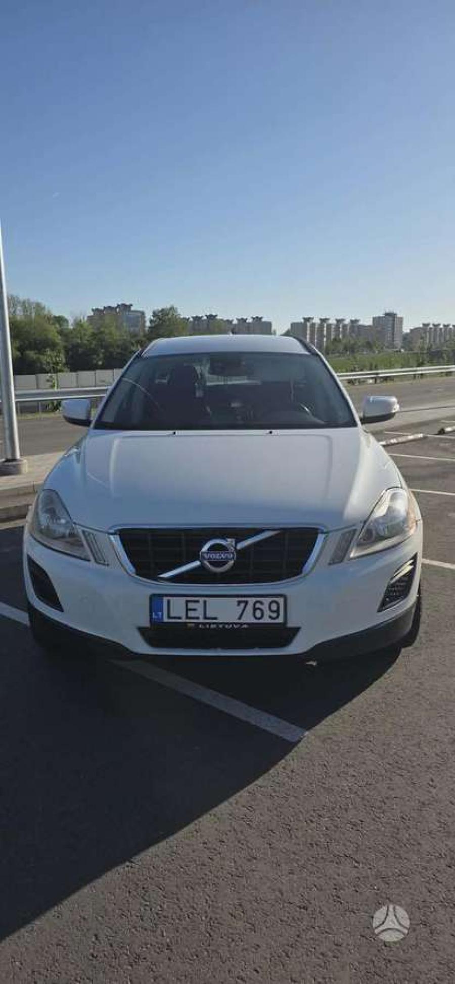 Balts Volvo XC60 2010 Kauņa, ar dzinēja tilpumu 1.98 L un nobraukumu 289 tūkst. km par 7700 €, foto 8 vietnē AUTOMOTO.COM.LV