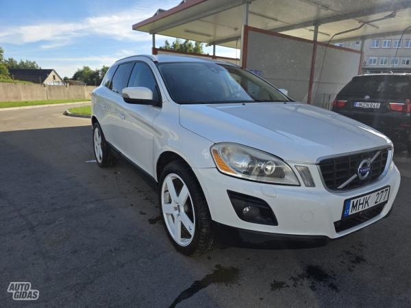 Balts Volvo XC60 2010 Kretinga, ar dzinēja tilpumu 2.40 L un nobraukumu 353 tūkst. km par 4995 €, foto 8 vietnē AUTOMOTO.COM.LV