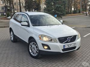 Белый Вольво ХС60 2010 в Шяуляй, объемом двигателя 2.40 л и пробегом 350 тыс. км за 5850 €, фото 9 на AUTOMOTO.COM.LV