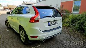 Balts Volvo XC60 2011 Rīga, ar dzinēja tilpumu 2.00 L un nobraukumu 268 tūkst. km par 8500 €, foto 3 vietnē AUTOMOTO.COM.LV