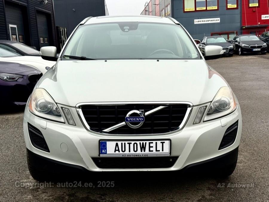White Volvo XC60 2011 in Tallinn, with an engine capacity of 2.40 L and mileage of 314 thousand km for 6990 €, photo 2 on AUTOMOTO.COM.LV
